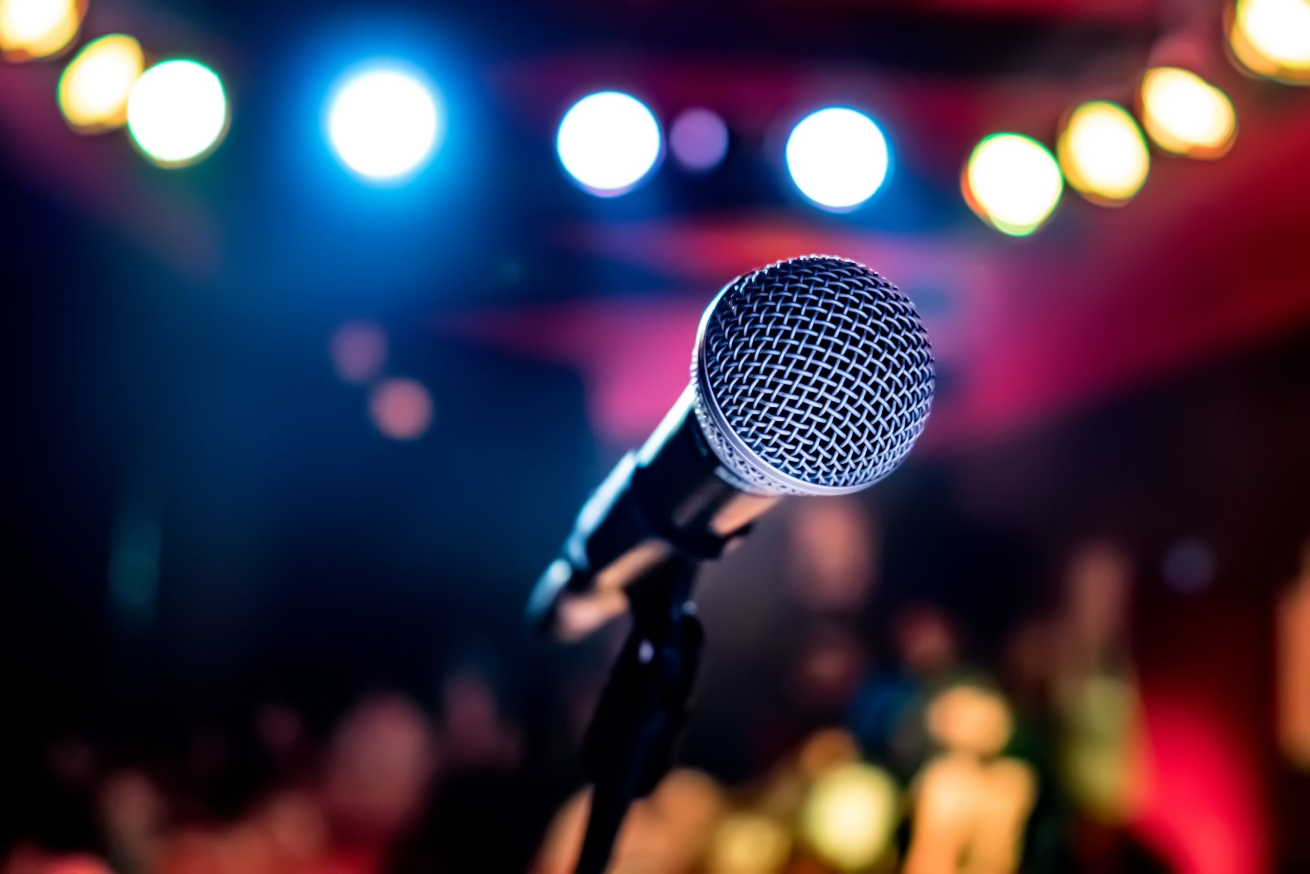List Of 7 Tips To Become A Successful Singer - CareerGuide